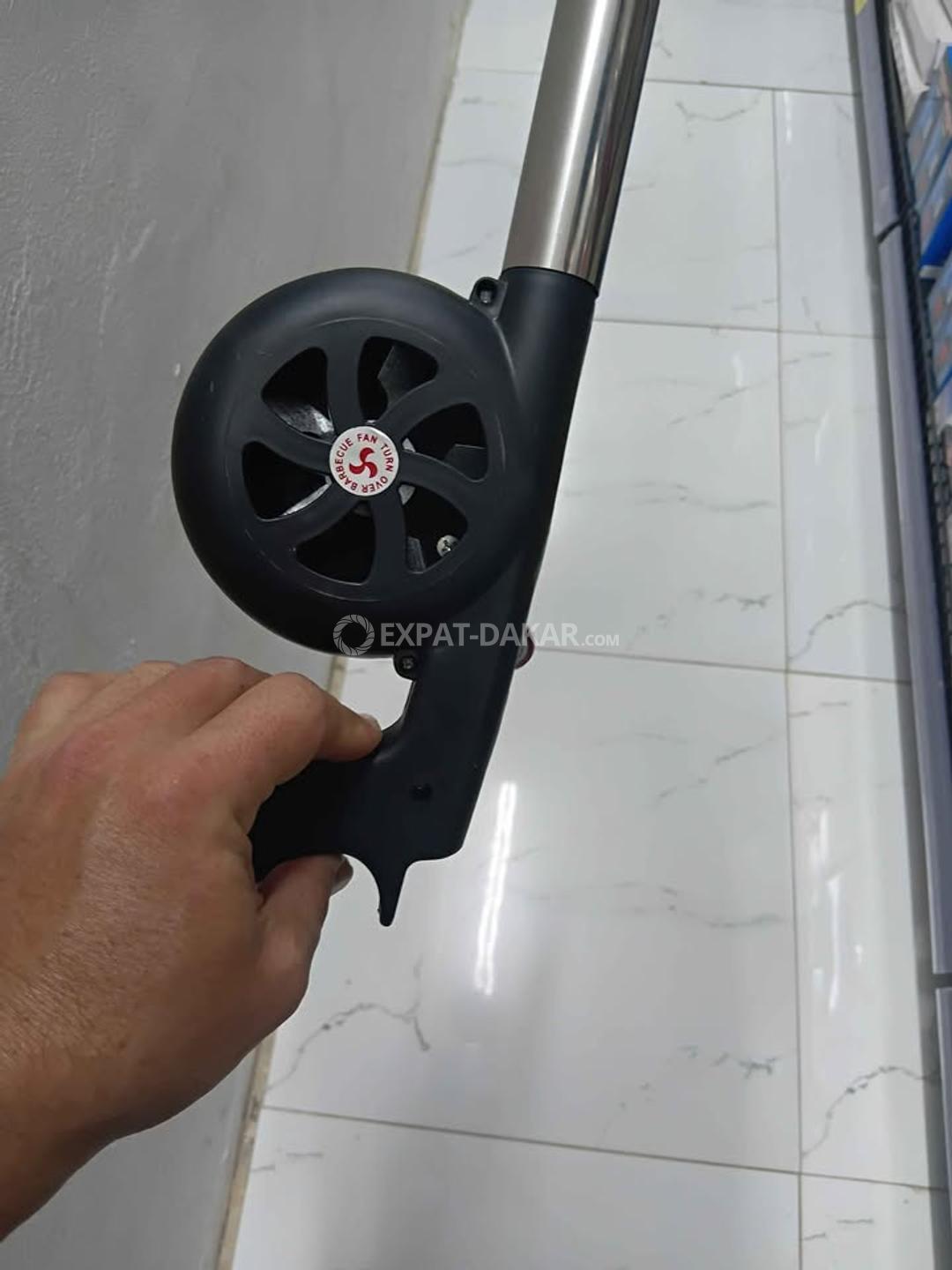 Souffleur à air pour barbecue ou fourneau - Dakar | Expat-Dakar