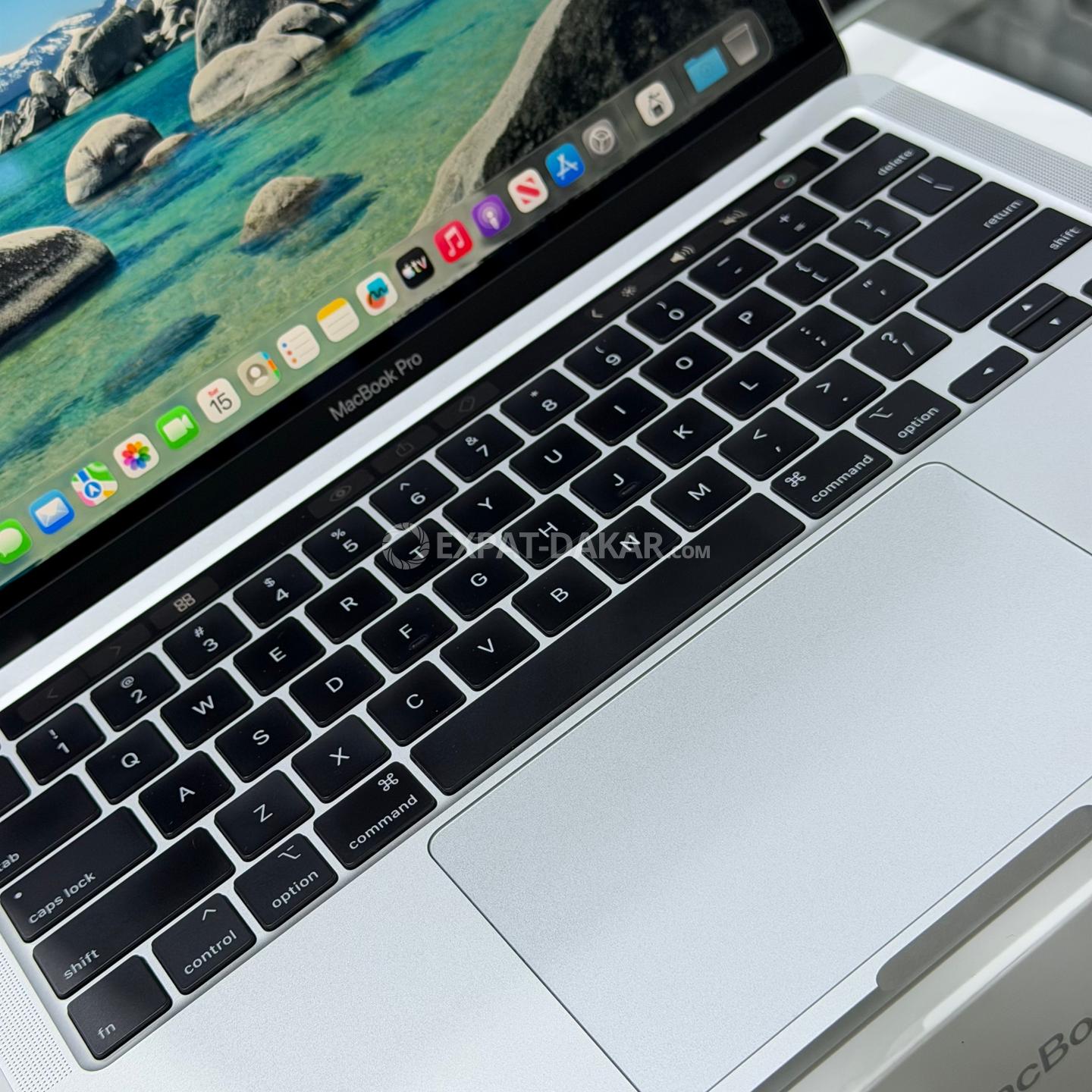 MacBook Pro 2020 i7 2To/32go de ram - Plateau | Expat-Dakar