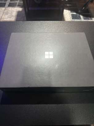 Microsoft Surface Pro 11 X Élite 16/1To - Plateau | Expat-Dakar