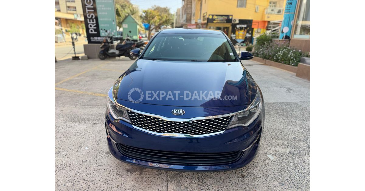LOCATION KIA OPTIMA 2018 - BLEU MARINE - Liberte 5 | Expat-Dakar