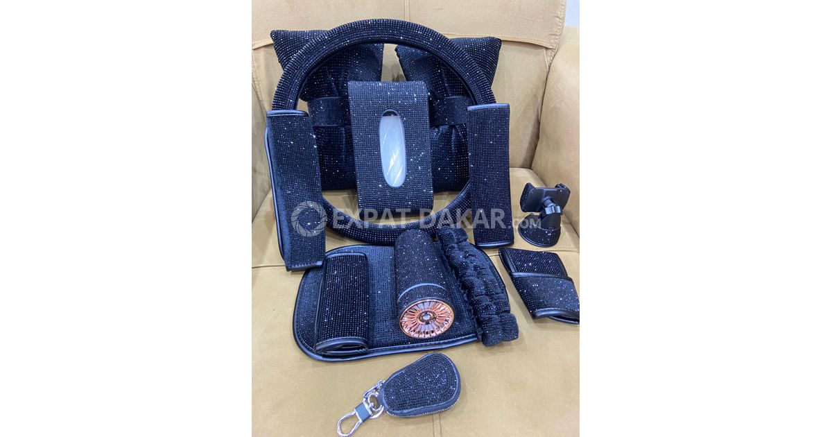 ENSENBLE DECO AUTO (couvre volant- diffuseur-port téléphone) - Hann ...