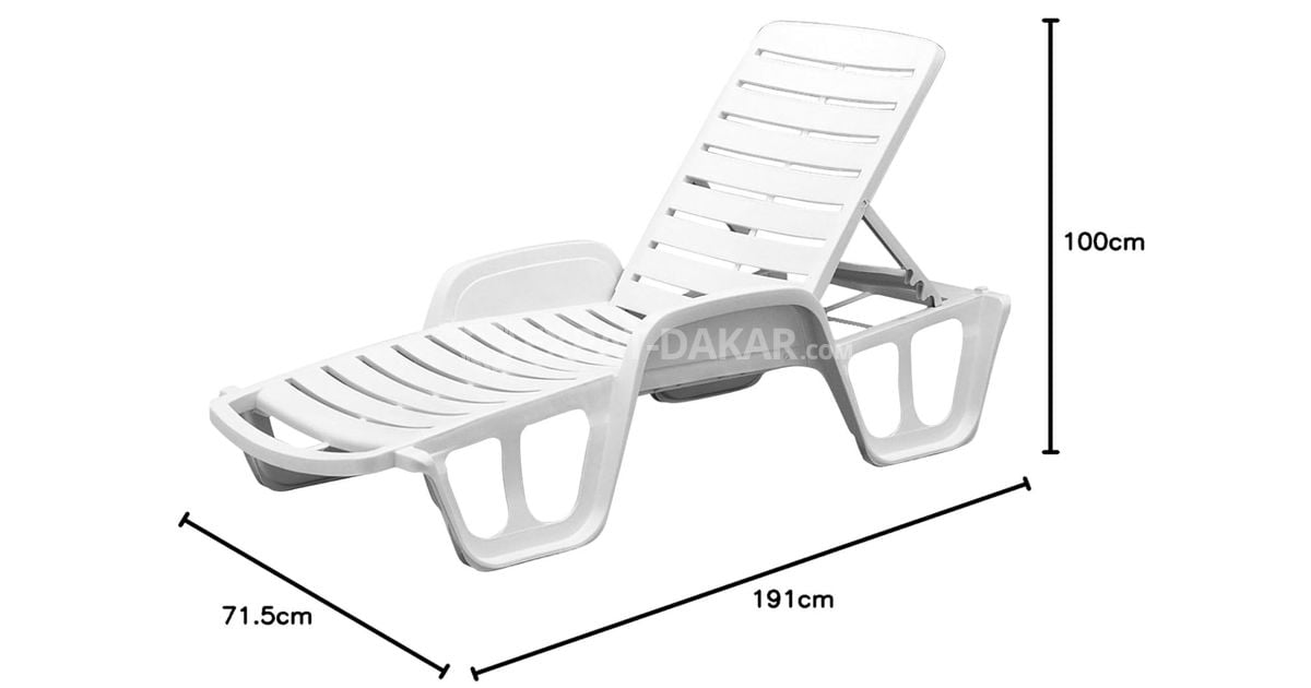 Transat en plastique pour plage/piscine avec accoudoirs - Plateau ...