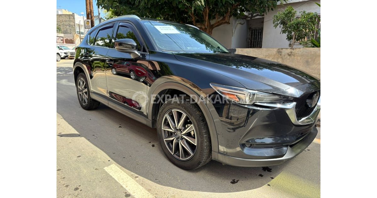 Mazda CX-5 2019 SUV noir spacieux et performant - Patte d‘oie | Expat-Dakar