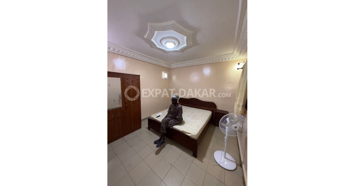 UNE CHAMBRE DJIA MEUBLE - Liberte 6 | Expat-Dakar