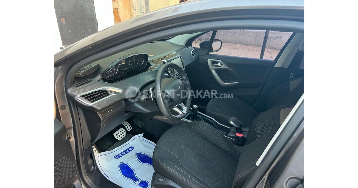 PEUGEOT 2008 année 2016 - Parcelles Assainies | Expat-Dakar