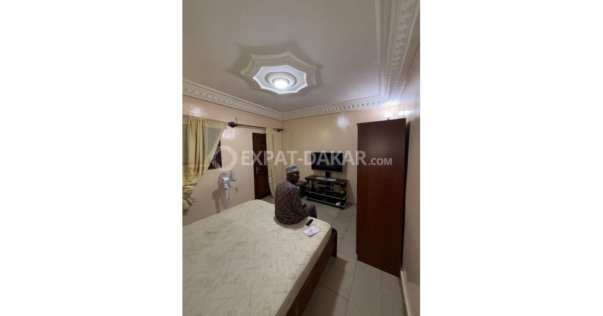 UNE CHAMBRE DJIA MEUBLE - Liberte 6 | Expat-Dakar