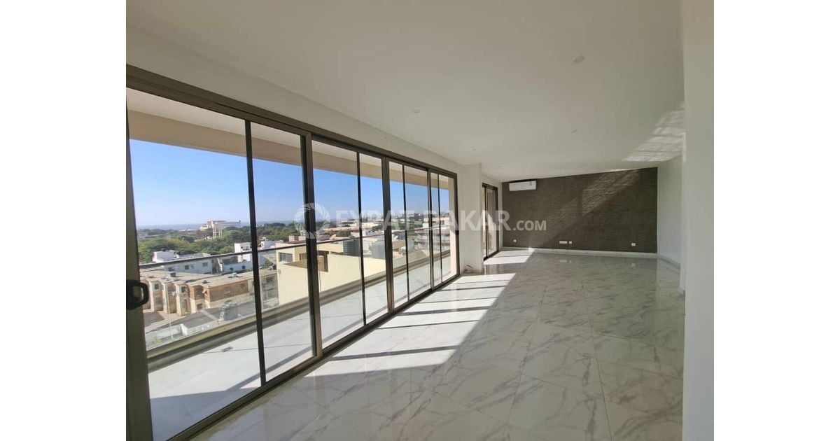 Corniche fan hock apparemment à louer 4 chambres - Fann Hock | Expat-Dakar