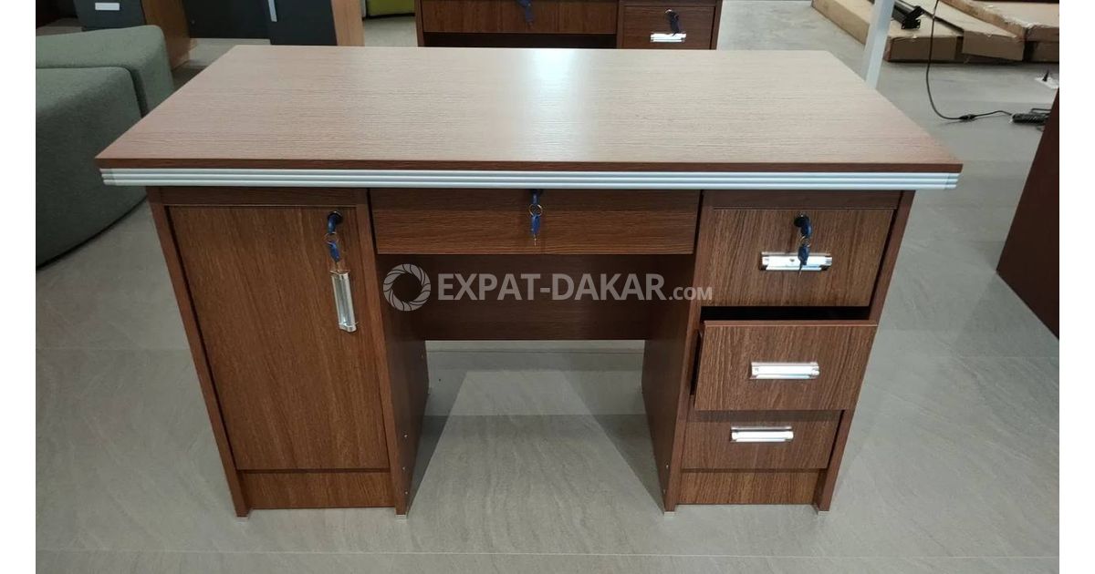 Table bureau avec étagères - Grand-Dakar | Expat-Dakar