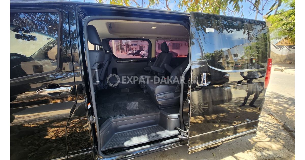 Toyota VAN - Yoff | Expat-Dakar