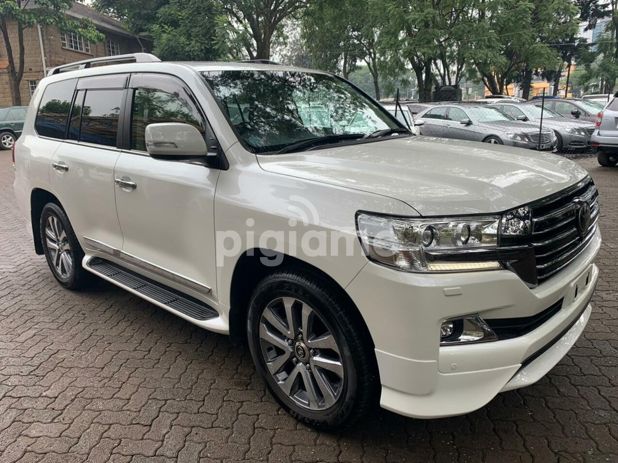 Toyota Land Cruiser 202 ZX 4.6 in Nairobi | PigiaMe