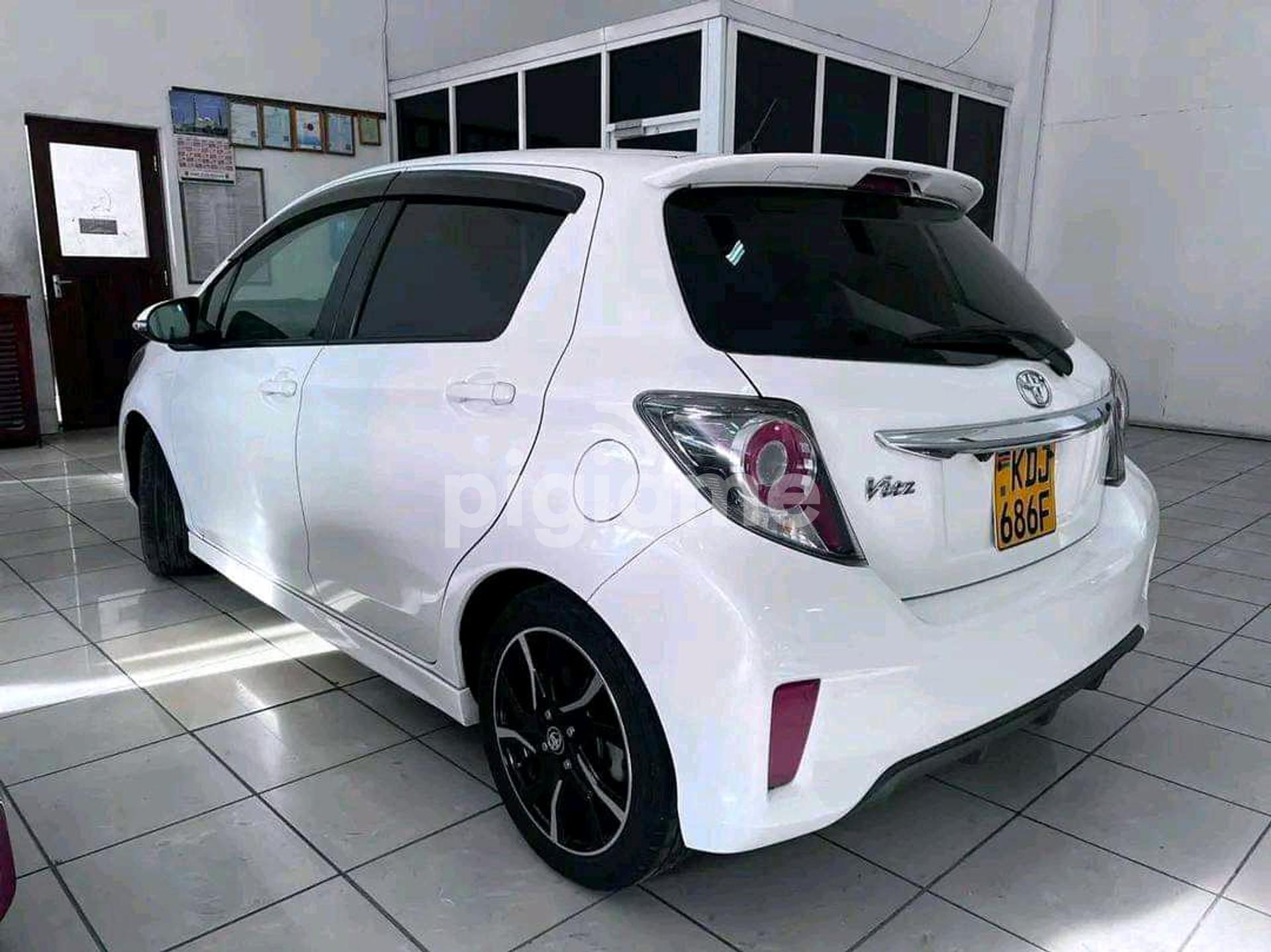 Toyota Vits Newshape Fully Loaded Manual in Mombasa | PigiaMe
