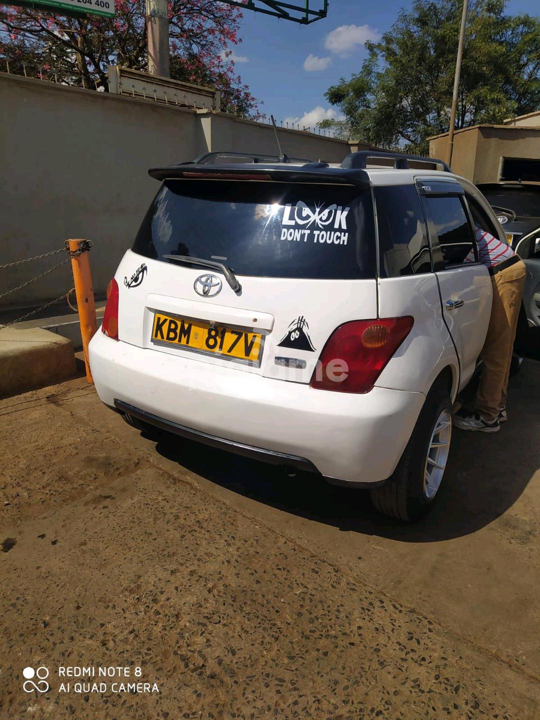 Toyota Ist in Nairobi | PigiaMe