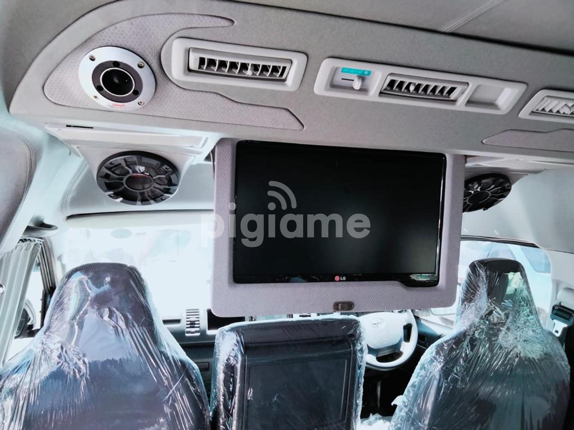 Toyota Commuter 18 Seater in Mombasa | PigiaMe