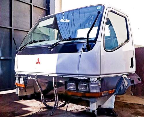 Cabin Mitsubishi Fh 215 in Kariokor | PigiaMe