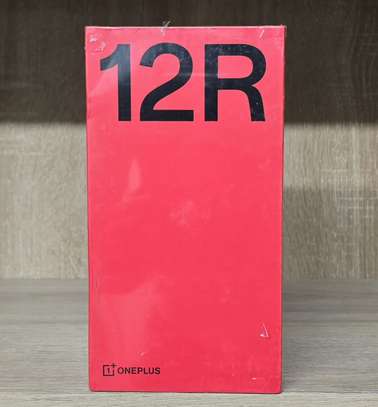 One+12R 16/256 in Nairobi CBD | PigiaMe