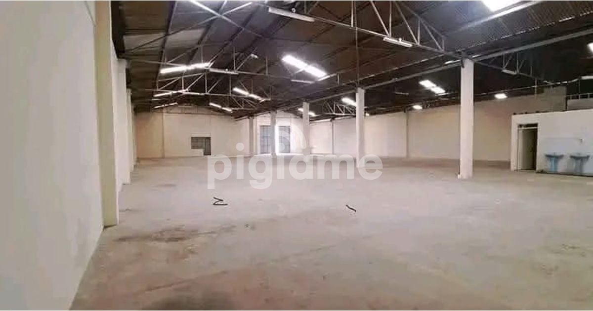 510 Ft² Warehouse With Parking In Ruiru in Ruiru | PigiaMe