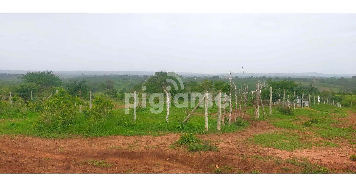 21 Ac Land At Mavueni Mariakani Northern By - Pass Road in Coast | PigiaMe