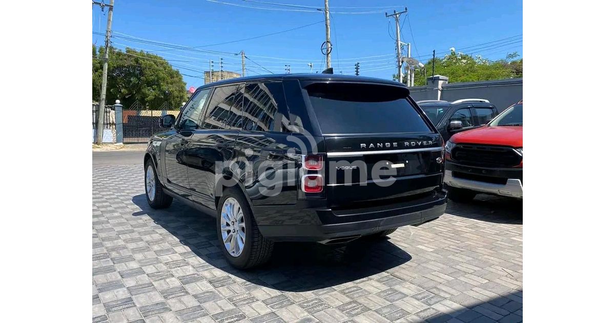 Land Rover Vogue Diesel 2018 Black in Mombasa | PigiaMe