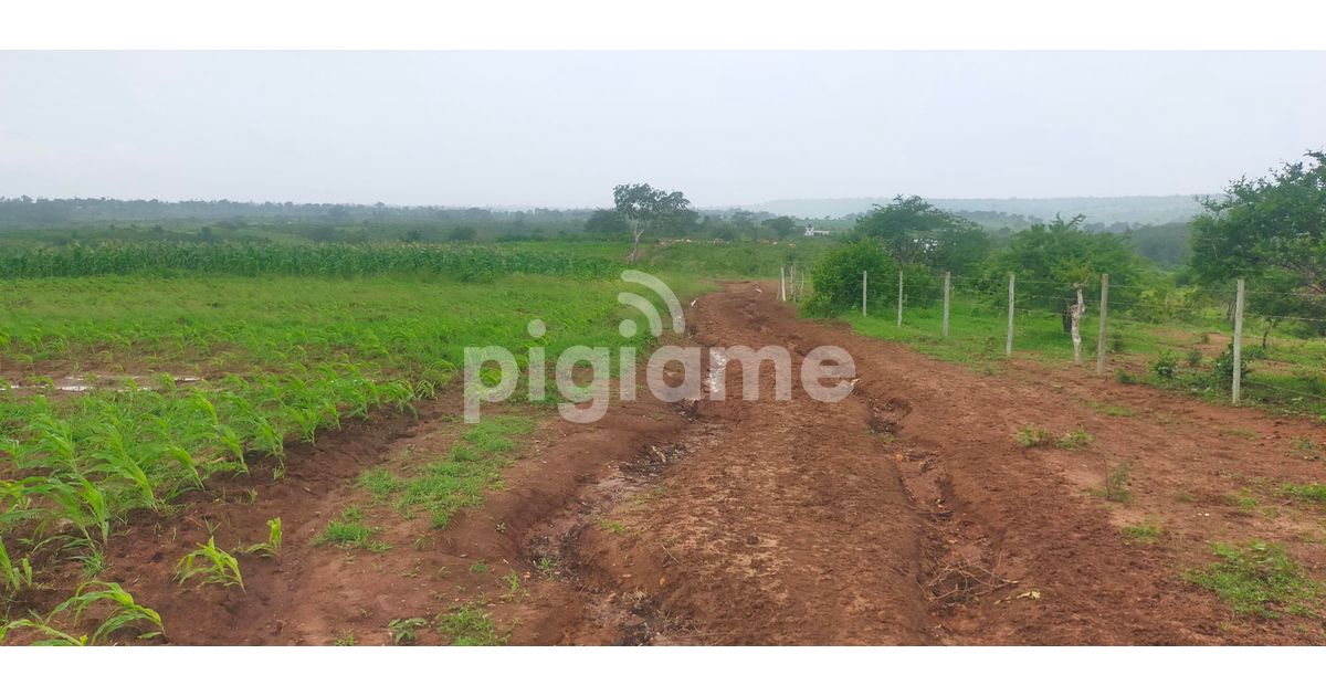 21 Ac Land At Mavueni Mariakani Northern By - Pass Road in Coast | PigiaMe