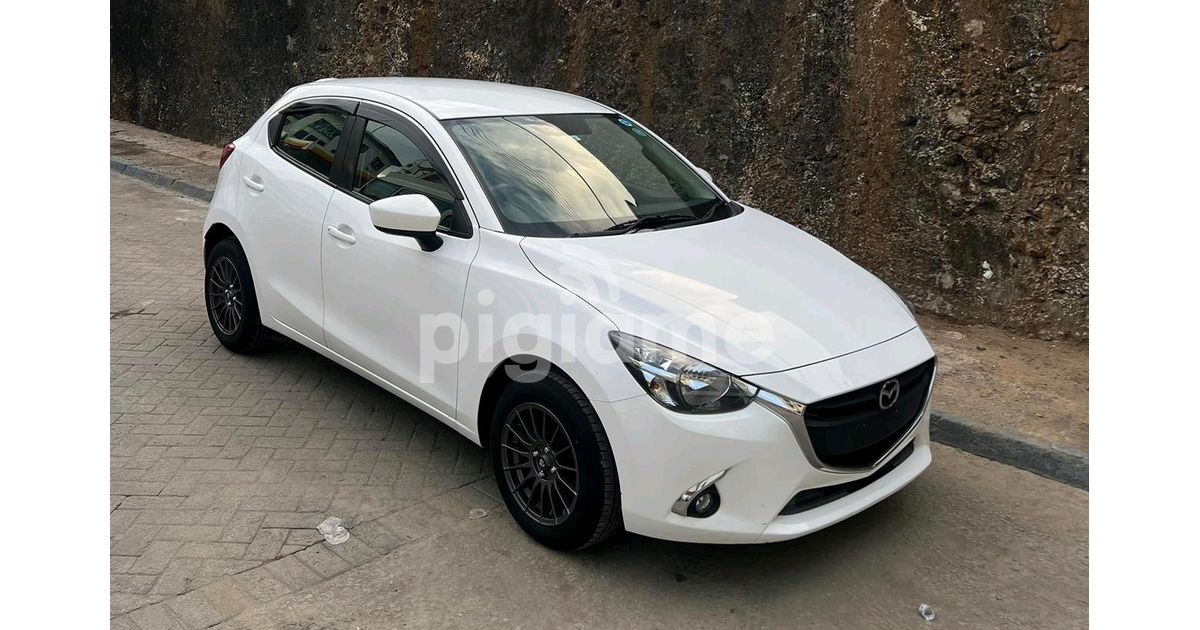 Mazda Demio Petrol Fully Loaded in Mombasa | PigiaMe