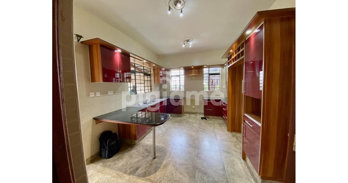 4 Bed Villa With En Suite At Kitisuru in Kitisuru | PigiaMe