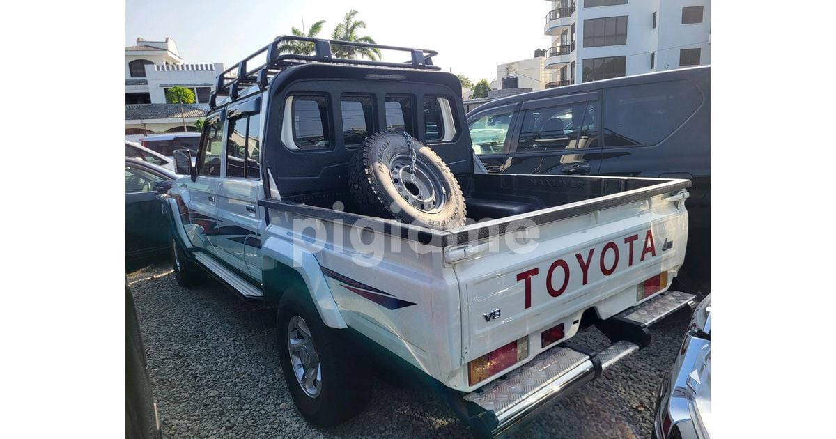 Landcruiser Double Cabin Hard Top in Mombasa | PigiaMe