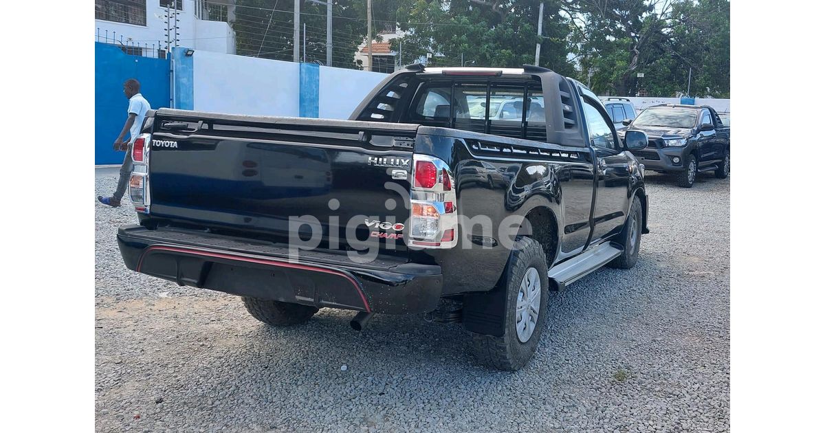 Toyota Hilux Vigo Single Cab in Mombasa | PigiaMe