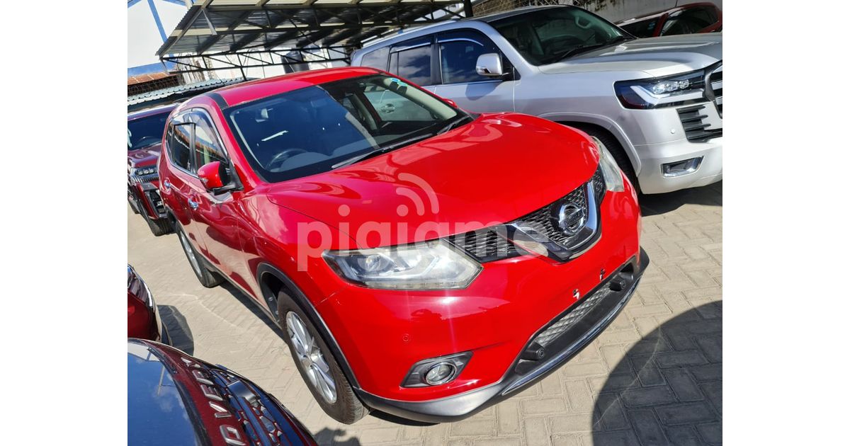 Nissan X-Trail Red In Color in Mombasa | PigiaMe
