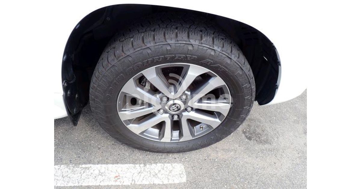 Toyota Landcruiser Zx V8 in Mombasa | PigiaMe