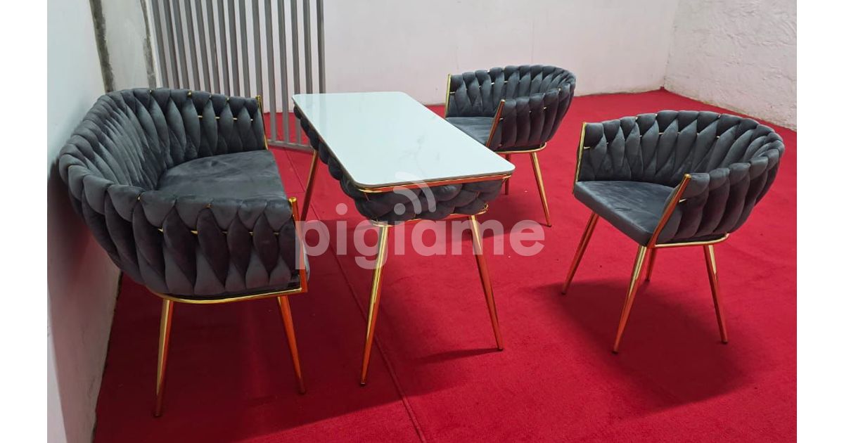 Dining Table;5 Seater Luxury Dining Table in Nairobi West | PigiaMe