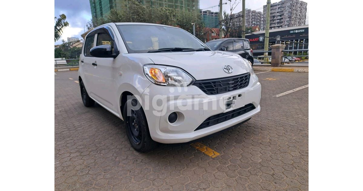Toyota Passo White Color 2016 Model in Mombasa | PigiaMe