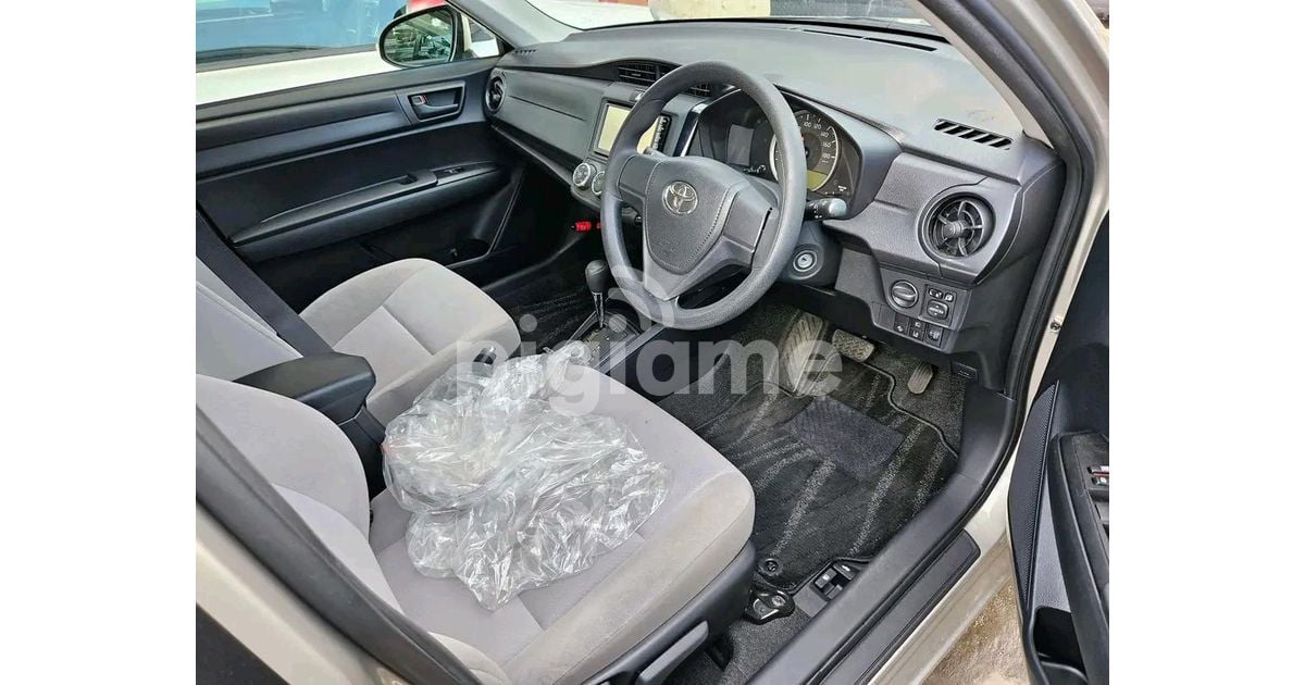 Toyota Axio 2016 Gold G in Mombasa | PigiaMe