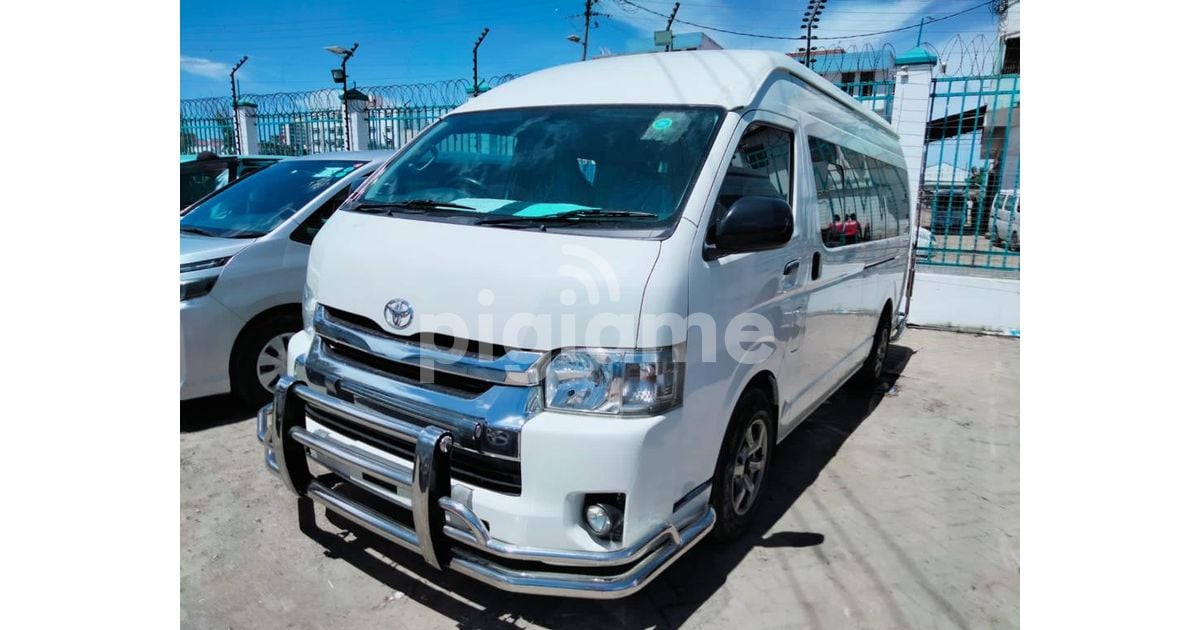 Toyota Commuter 18 Seater in Mombasa | PigiaMe