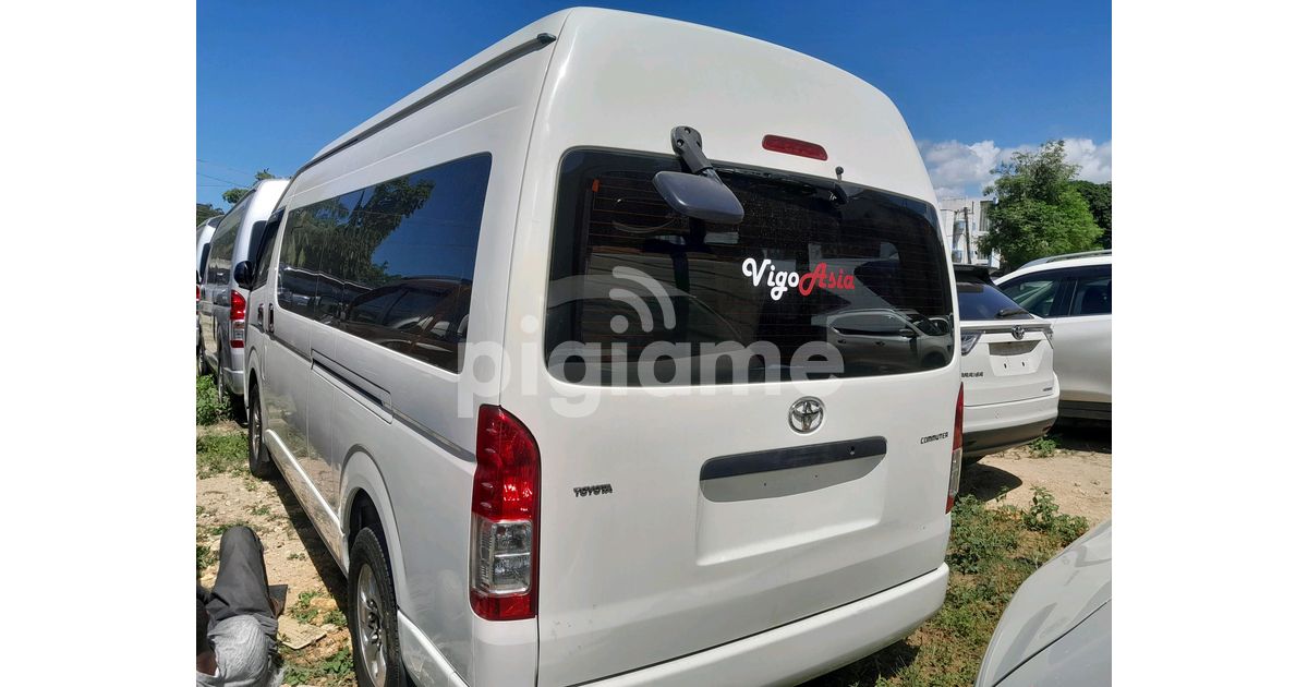 Toyota Hiace 9L Manual Diesel 2016 Sport in Mombasa | PigiaMe