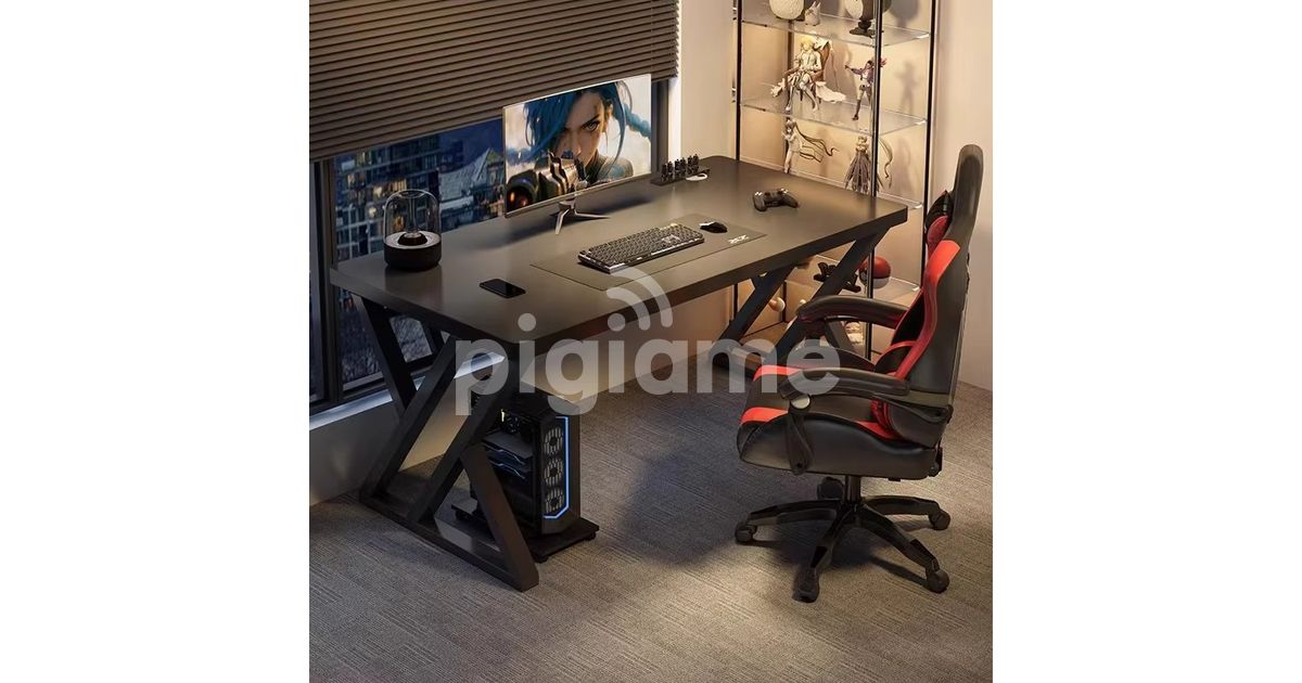 Modern Home Office Computer Desk Gaming Table in Nairobi West | PigiaMe