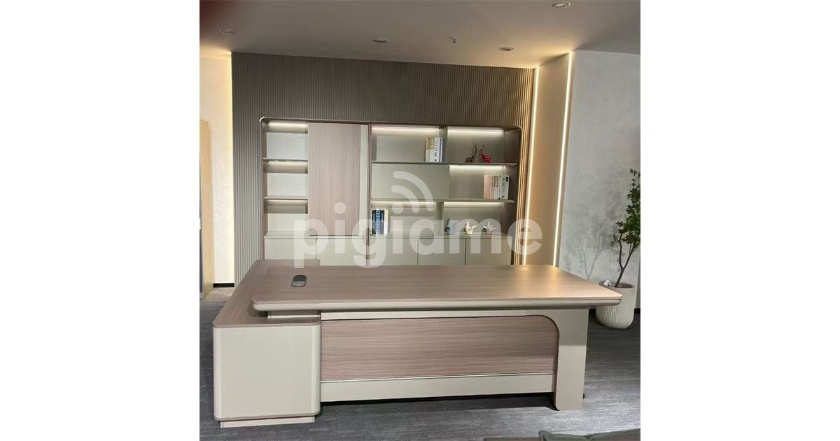 Modern 1.6M Office Desk With Built-In Storage in Nairobi West | PigiaMe