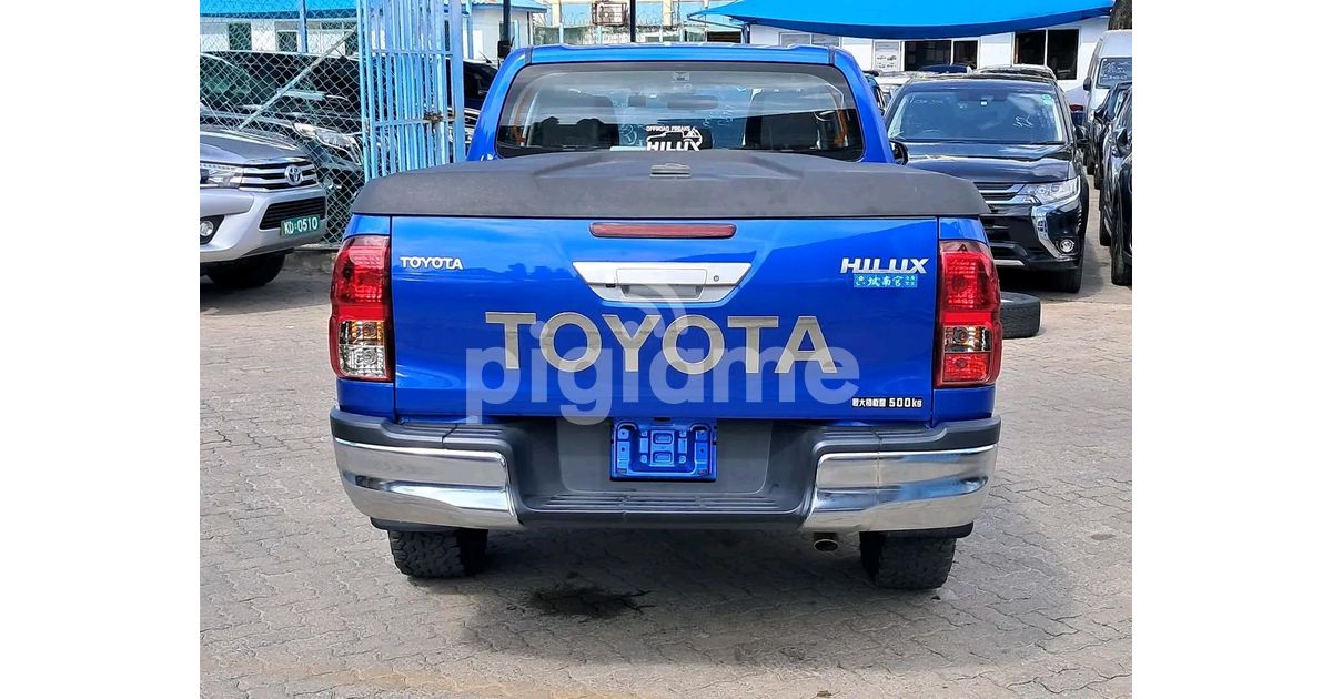 Toyota Hilux Double Cabin Blue 2018 4Wd in Mombasa | PigiaMe