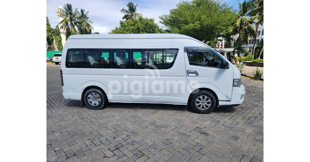 Toyota Hiace 9L Manual Petrol in Mombasa | PigiaMe