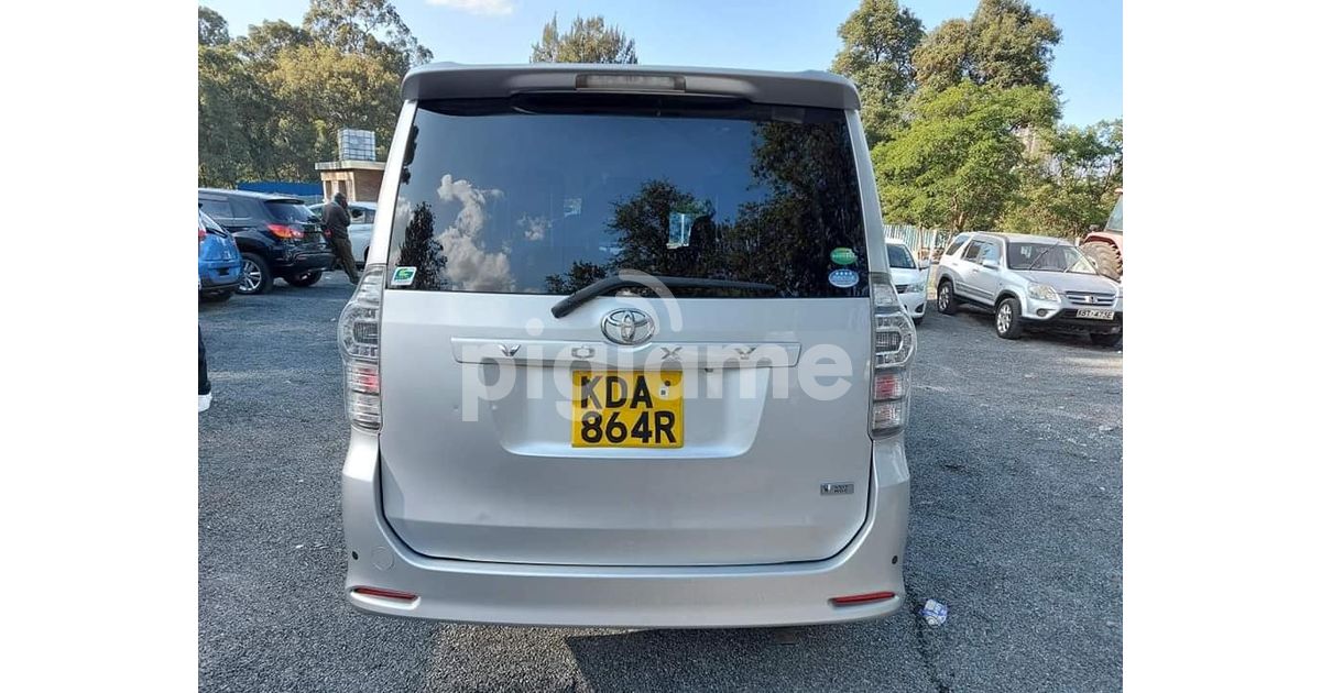 A Toyota Foxy For Quick Sale in Kakamega | PigiaMe
