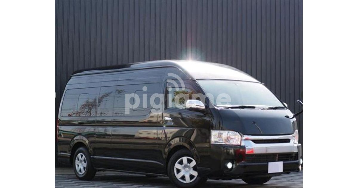 Toyota Hiace 9L Commuter 2017 Model in Mombasa | PigiaMe