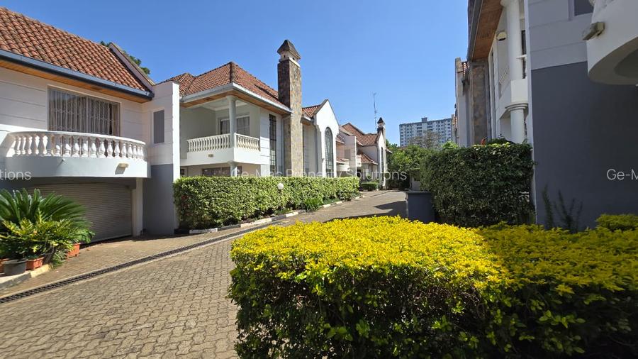 4 Bed House with En Suite in Lavington | BuyRentKenya