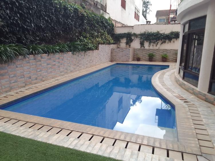 Serviced 2 Bed Apartment with En Suite in Rhapta Road | BuyRentKenya