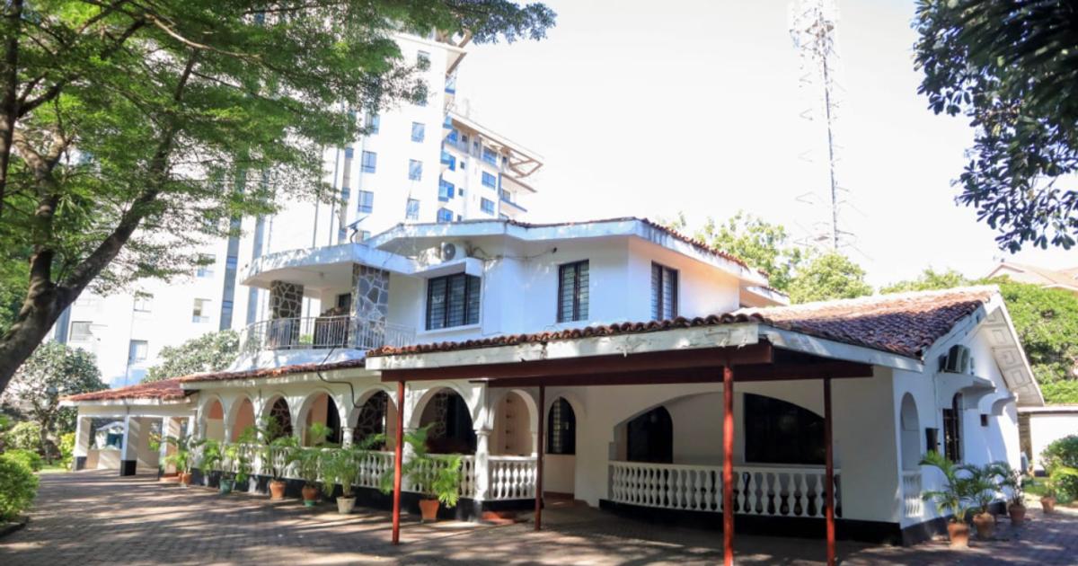 5 Bed House with En Suite in Nyali Area | BuyRentKenya
