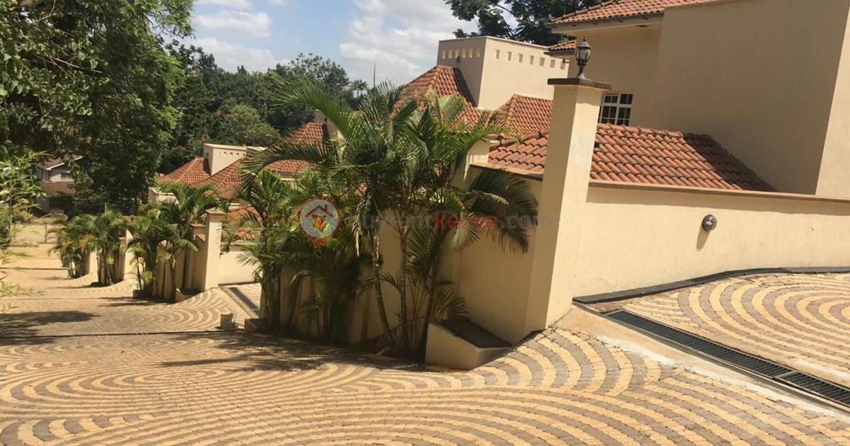 4 Bed Townhouse with En Suite in Kyuna | BuyRentKenya