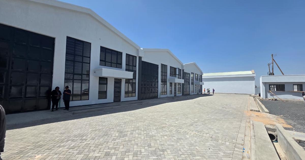 3,600 ft² Warehouse with Parking in Eastern ByPass | BuyRentKenya