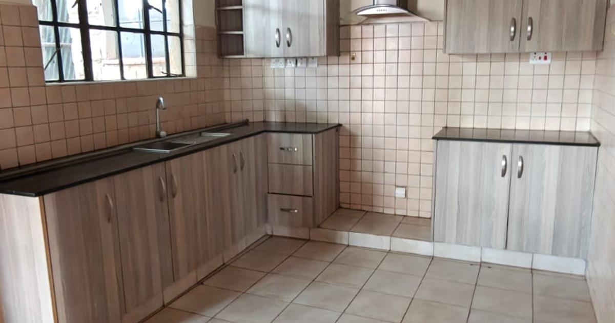 2 Bed Apartment with En Suite in Ruaka | BuyRentKenya