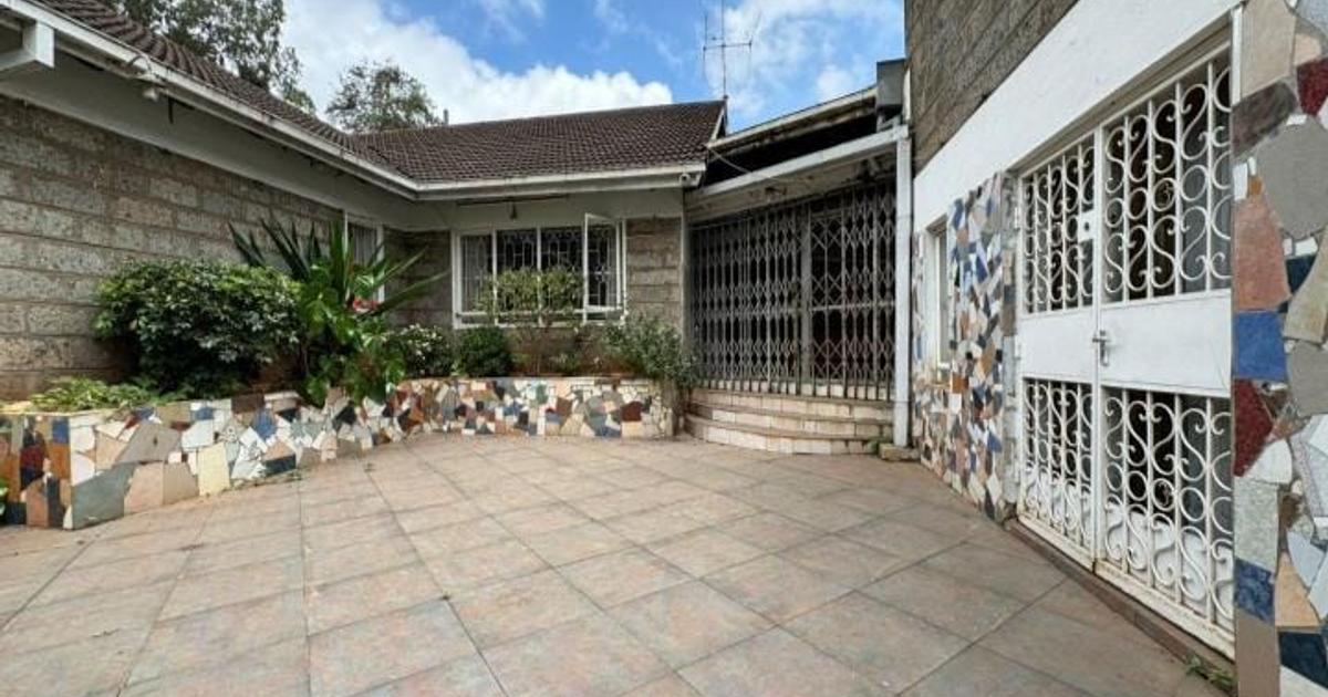 5 Bed House with En Suite in Thigiri | BuyRentKenya