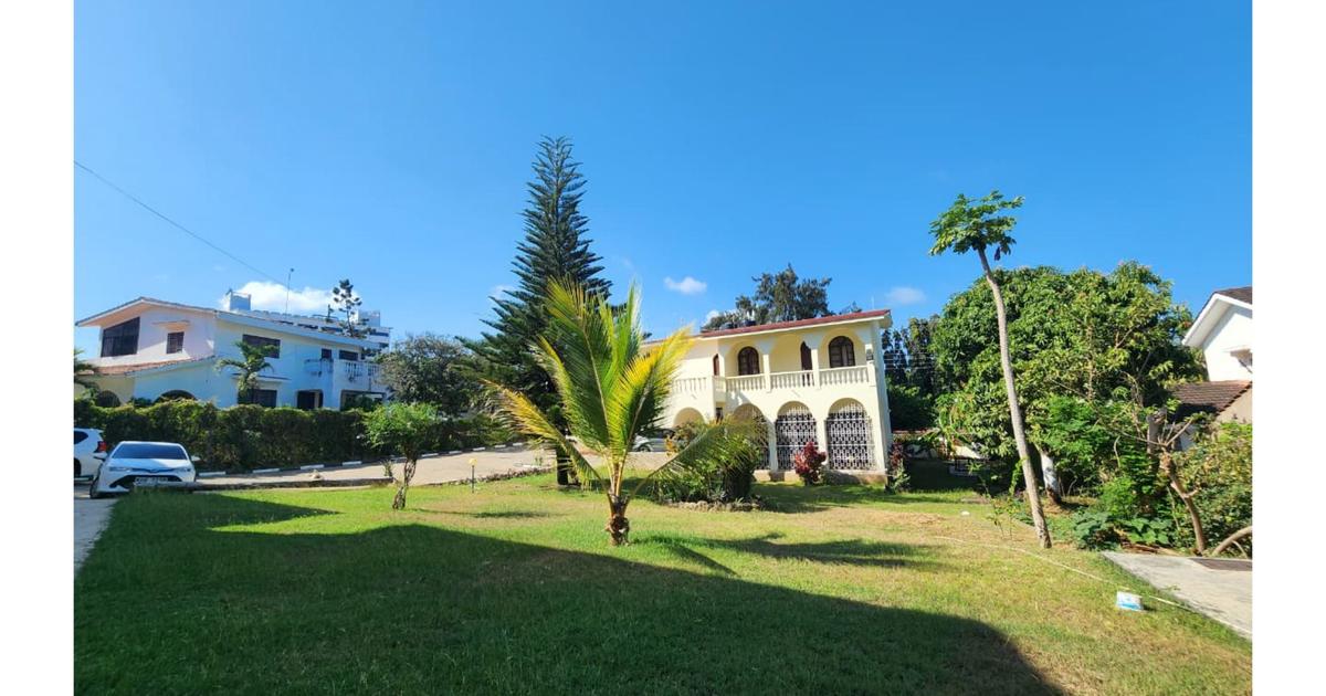4 Bed Townhouse with En Suite in Nyali Area | BuyRentKenya