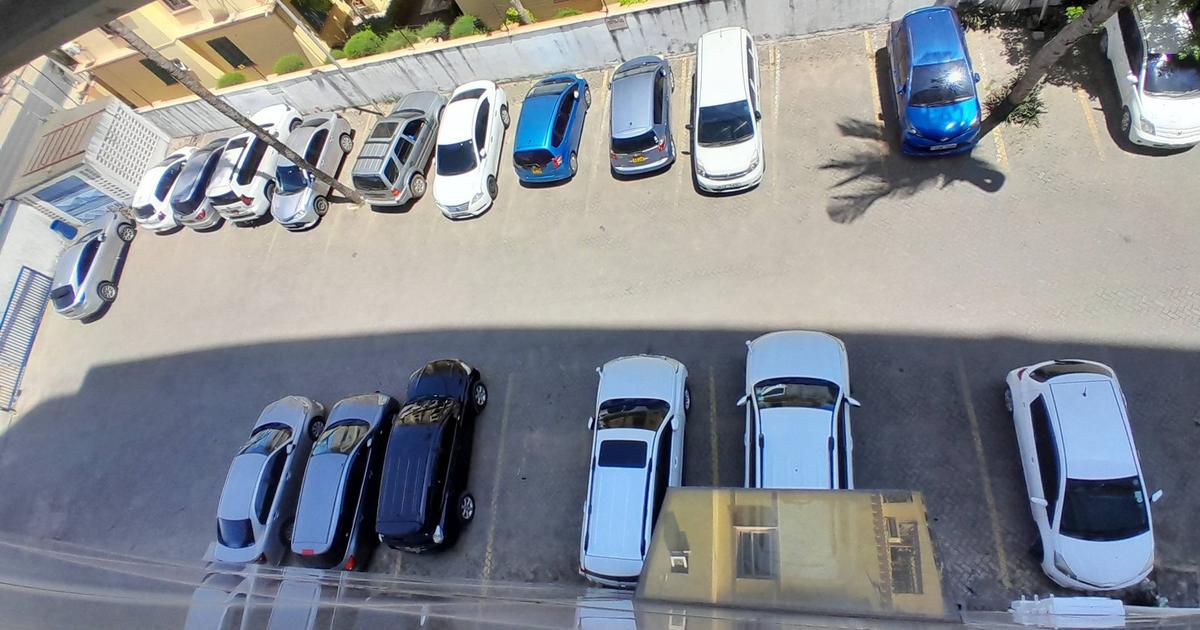 2,500 ft² Commercial Property with Parking in Nyali Area | BuyRentKenya