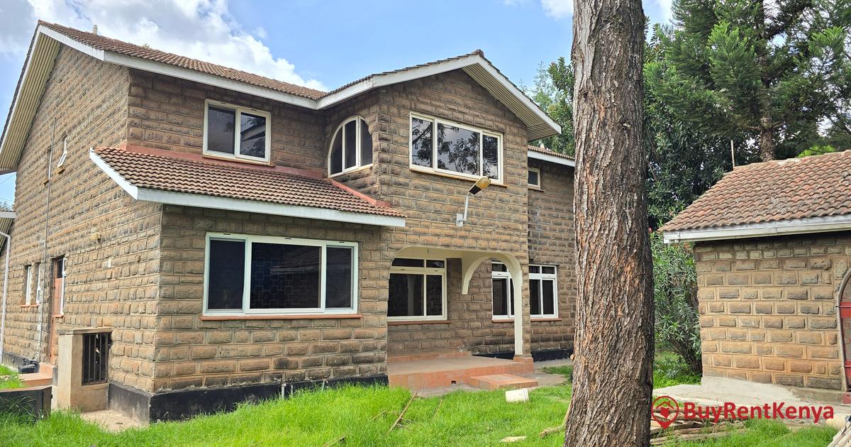4 Bed Townhouse with En Suite at Lavington Off Convent Drive | BuyRentKenya